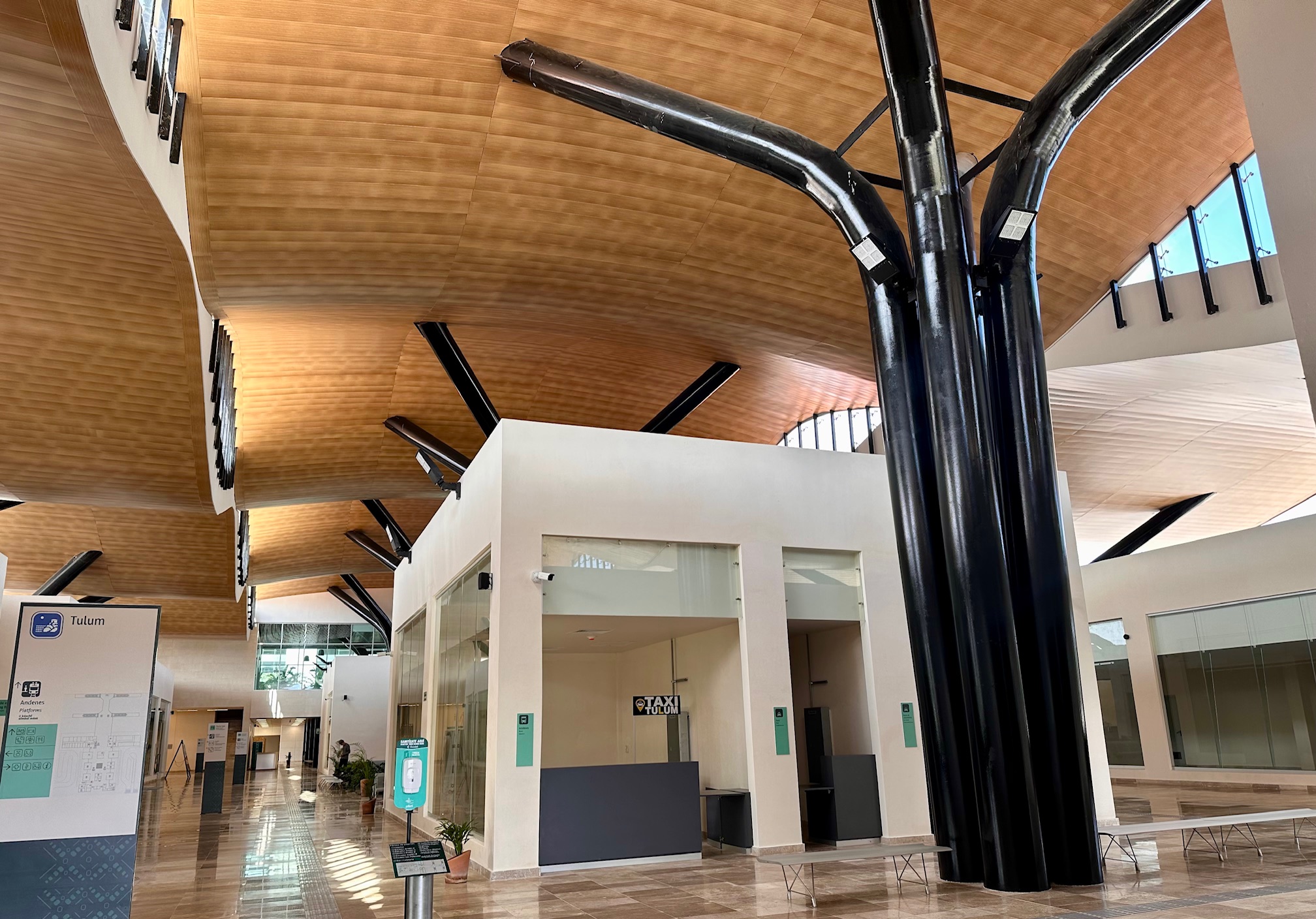 How to take the Tren Maya to and from the Tulum Airport